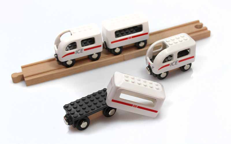ICE toy train "Noppi" connects wooden train & clamping block ...
